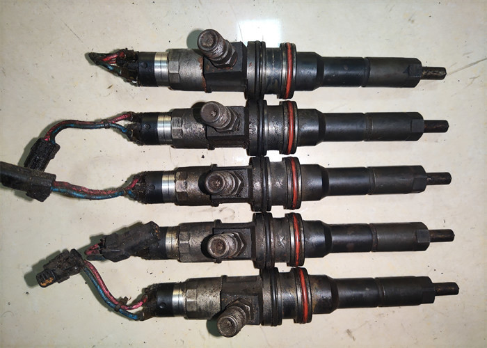 2nd Hand 6M70 Fuel Injector , Used In Diesel Engine For Excavator ...